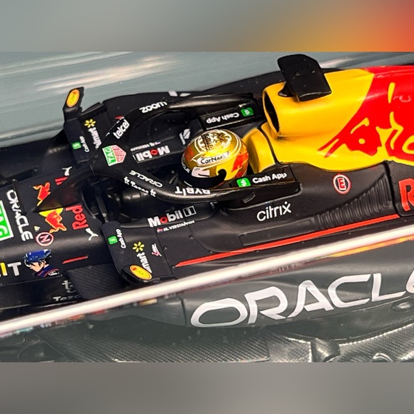 Bburago | Toys | Bburago Formula One Rb8 1 Max Verstappen Scale 124 ...